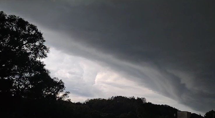 Ciclone extratropical provoca instabilidade e ventos de até 90 km/h em ...